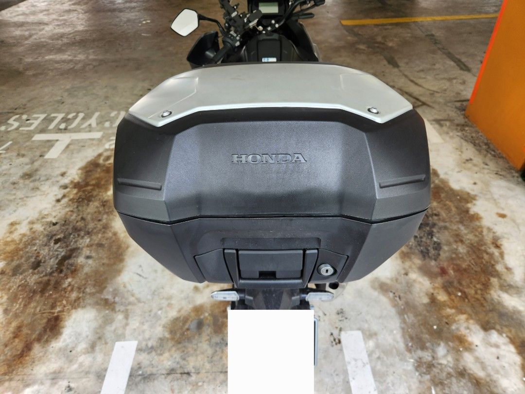 Honda NC750X Original OEM Top Box 50L, Motorcycles, Motorcycle ...