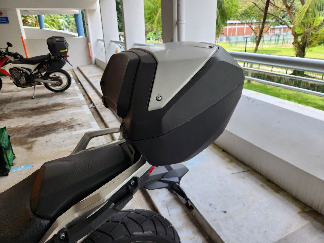 Honda NC750X Original OEM Top Box 50L, Motorcycles, Motorcycle ...