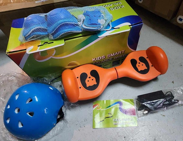 Hoverboard Small/Kiddie w/ Battery issue, Hobbies & Toys, Toys & Games ...