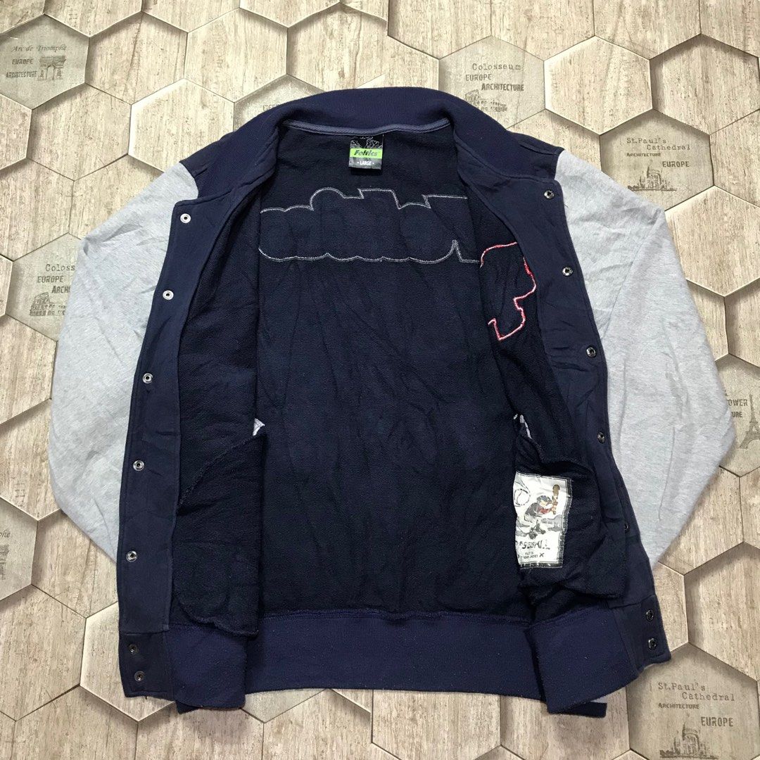Jaket varsity Feltics, Fesyen Pria, Pakaian , Lainnya di Carousell
