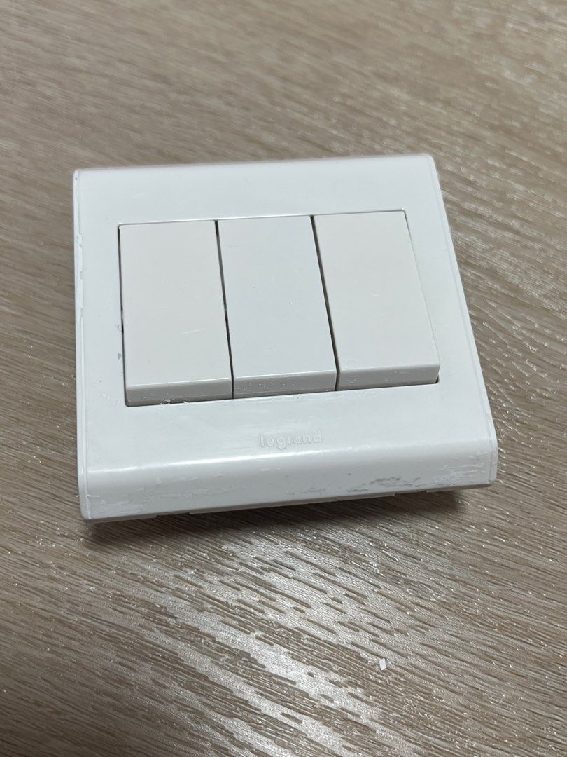 Legrand Two Way 3 Gang Switch, TV & Home Appliances, Electrical ...