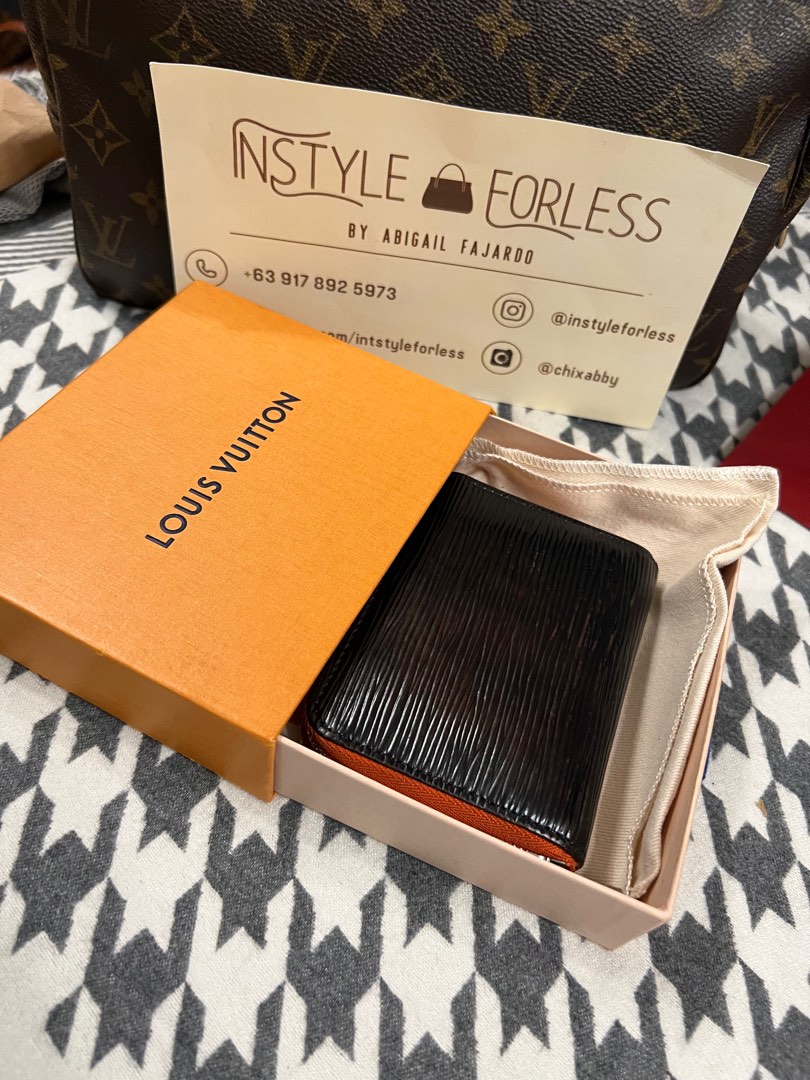 Lv coin / card wallet, Luxury, Bags & Wallets on Carousell