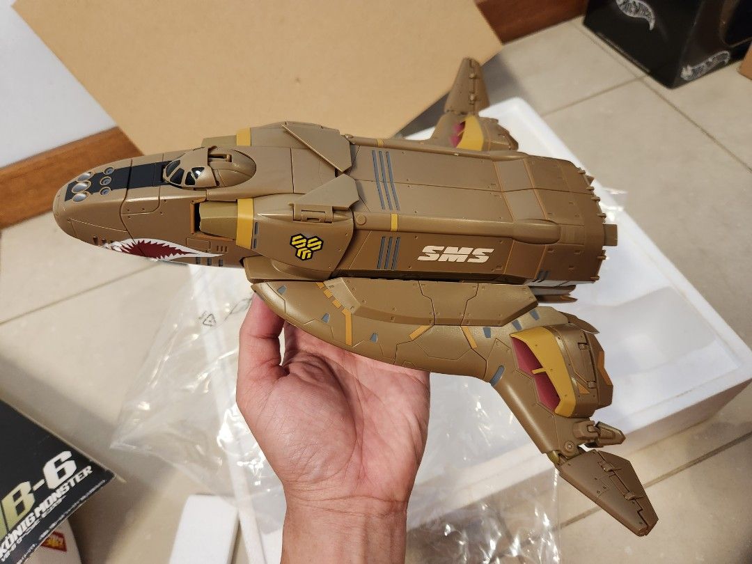 Macross Chogokin Konig Monster DX, Hobbies & Toys, Toys & Games on ...