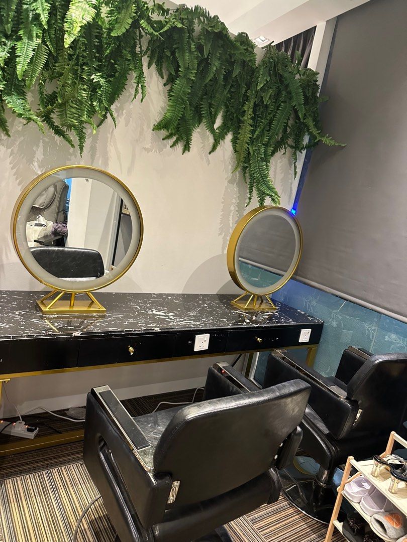 Make up mirror with table, Furniture & Home Living, Home Decor, Mirrors ...