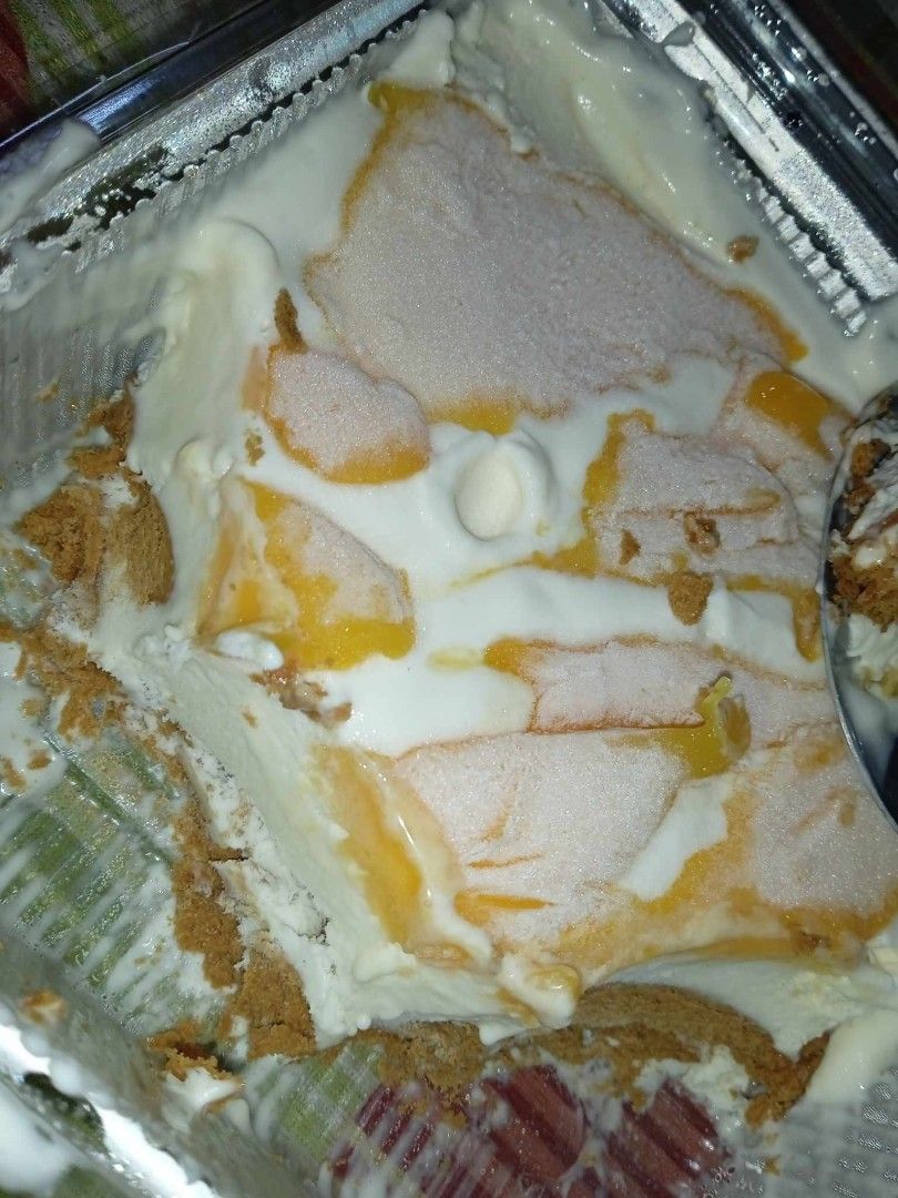 Mango graham float, Food & Drinks, Local Eats on Carousell
