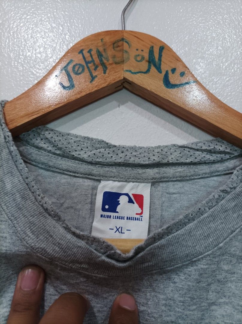 RUSH ! MLB collab Uniqlo, Men's Fashion, Tops & Sets, Tshirts & Polo Shirts on Carousell