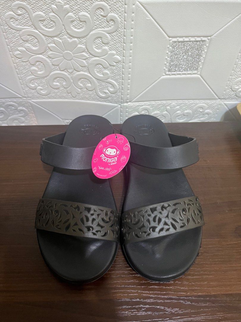 Moniga by monobo made in thailand, Women's Fashion, Footwear, Sandals ...