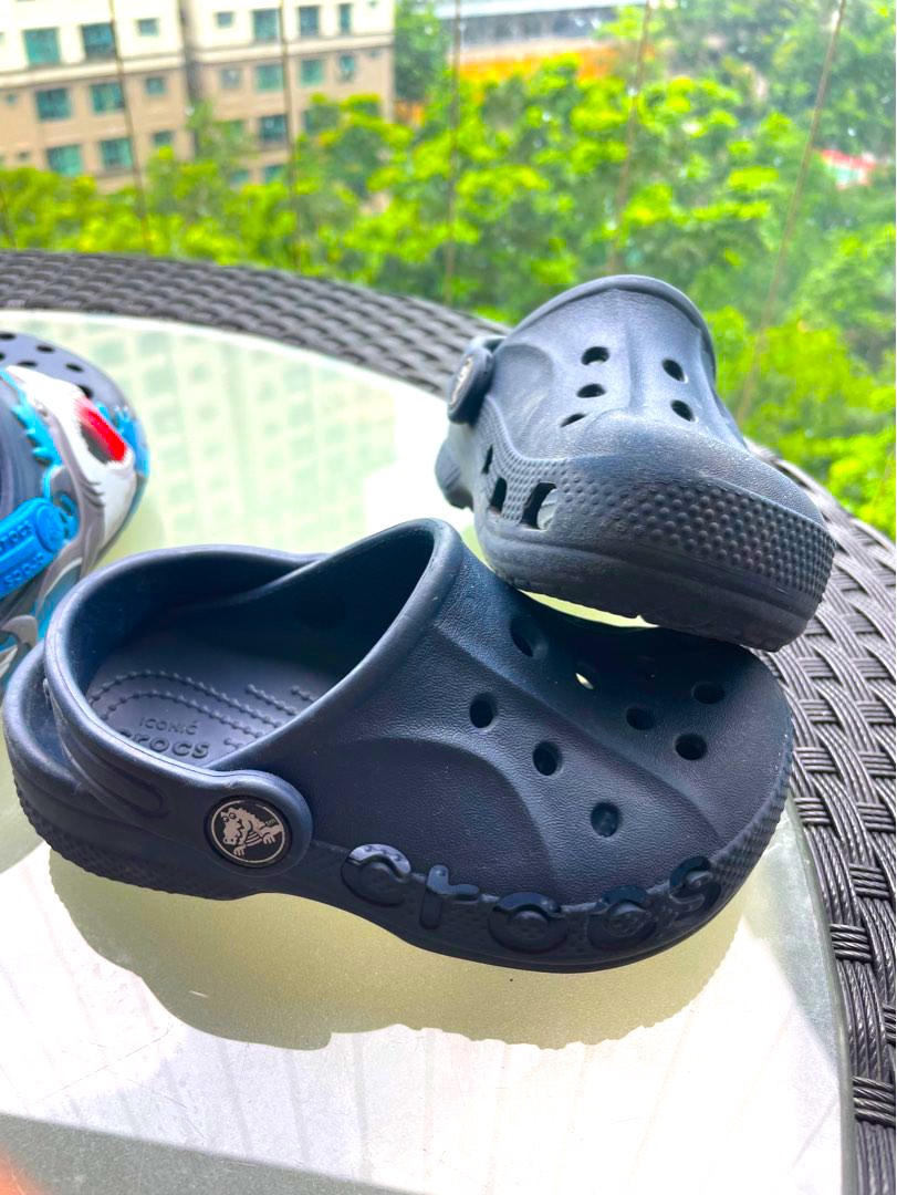 Navy blue crocs c8, Babies & Kids, Babies & Kids Fashion on Carousell