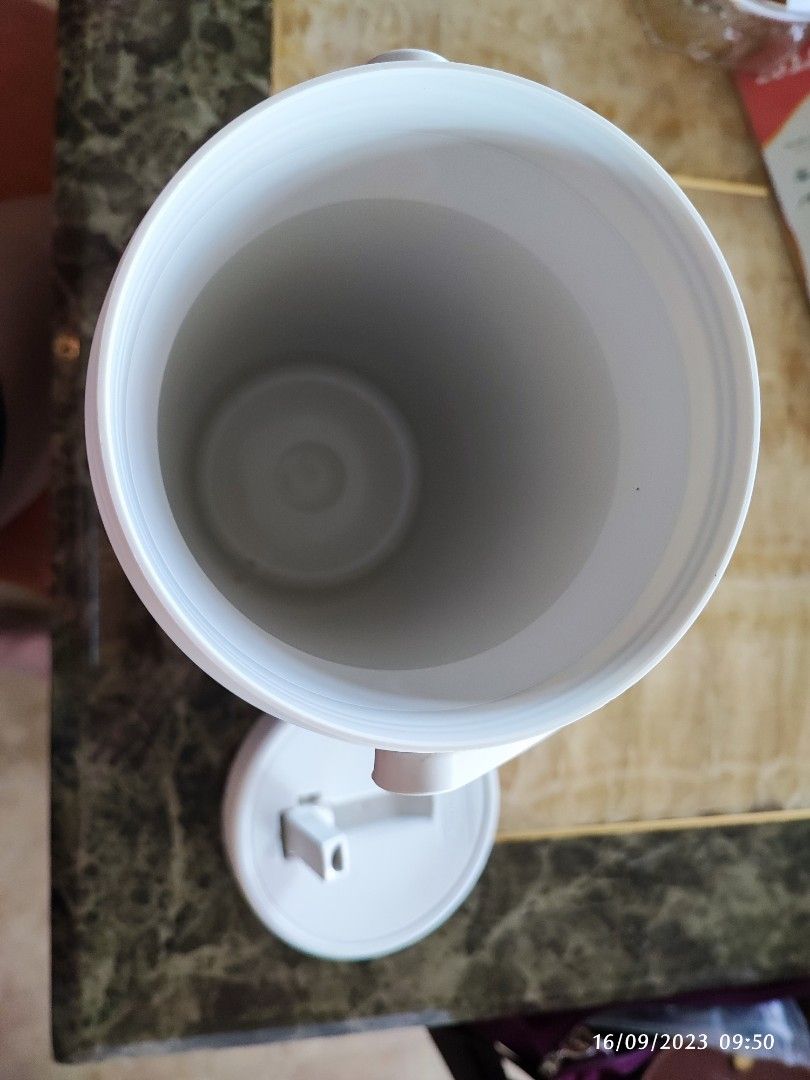 New Coleman polylite 2 litre jug . Made in USA to clear., Furniture ...