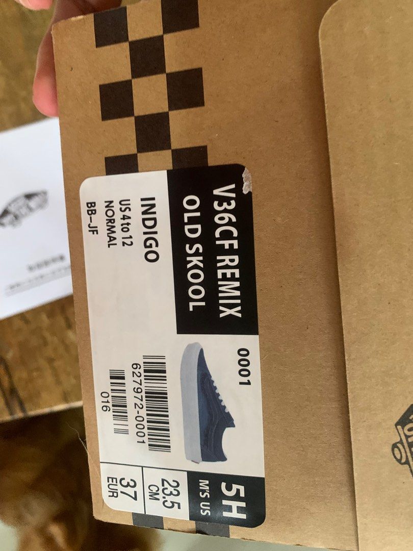 NEW VANZ., Women's Fashion, Footwear, Sneakers on Carousell