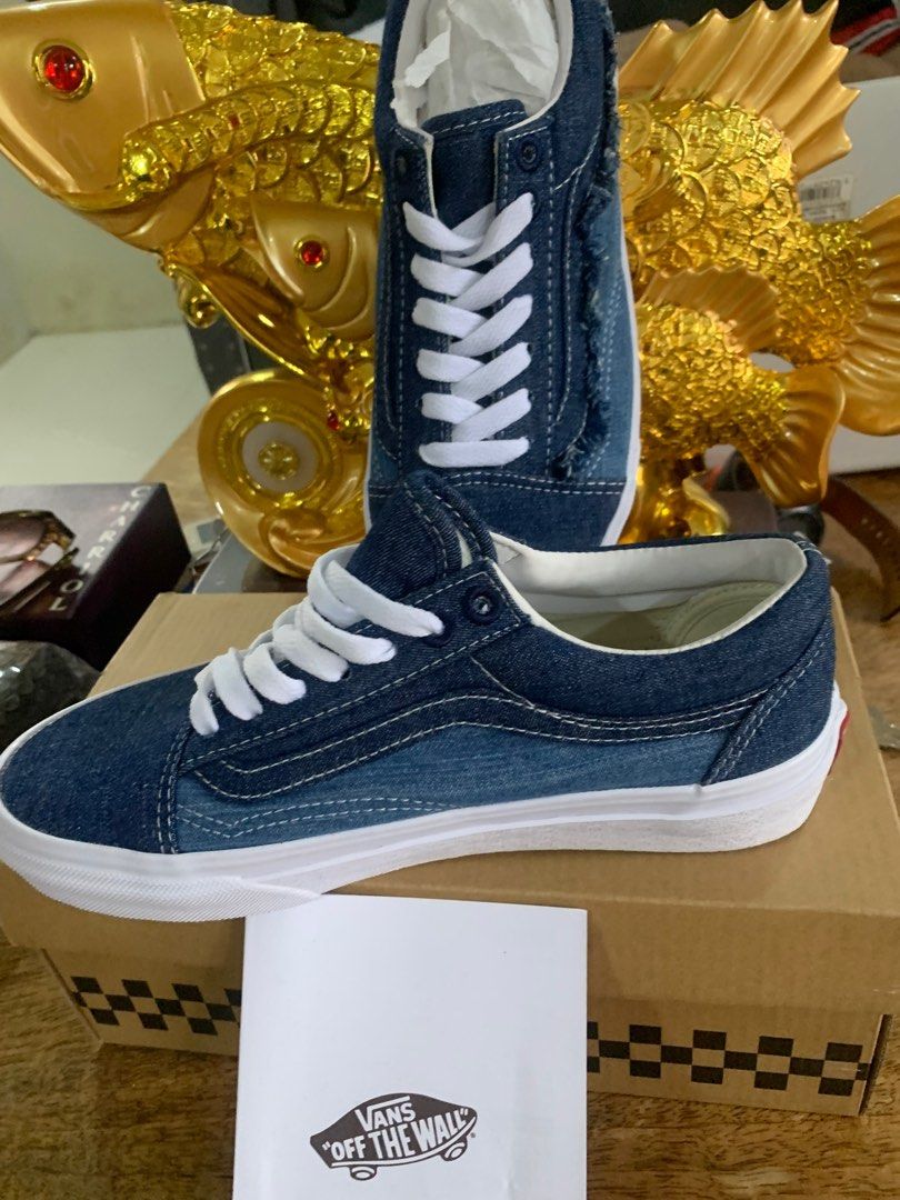 NEW VANZ., Women's Fashion, Footwear, Sneakers on Carousell