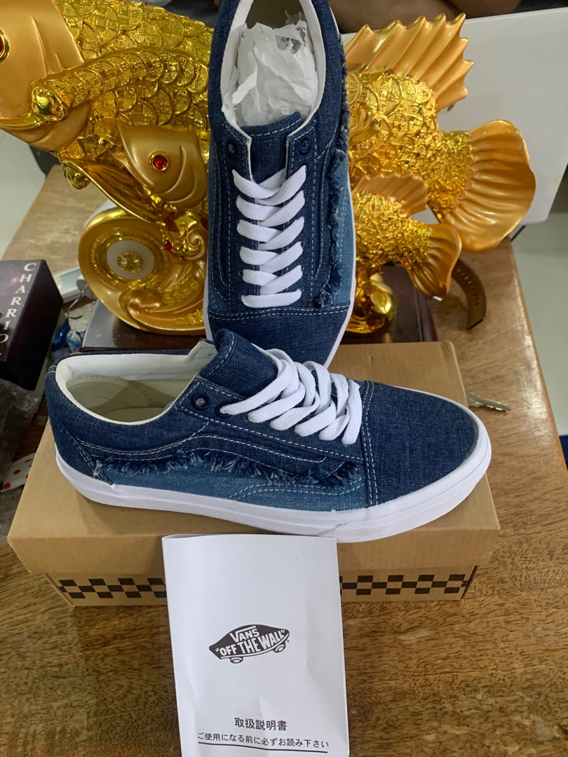 NEW VANZ., Women's Fashion, Footwear, Sneakers on Carousell