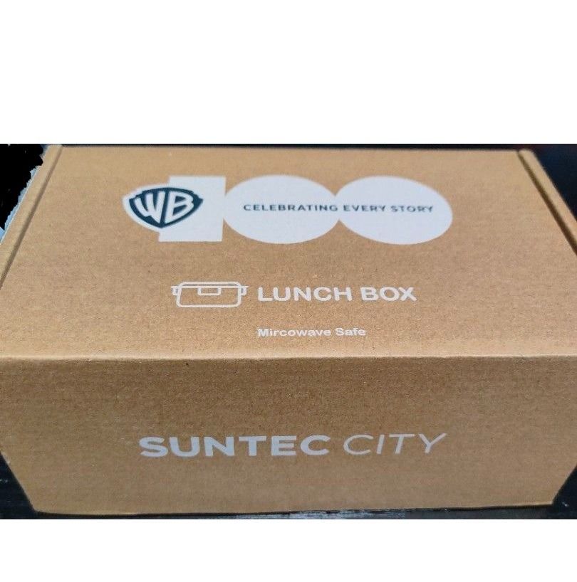 New WB100 Looney Tunes Warner Brothers 100 anniversary Suntec City ...