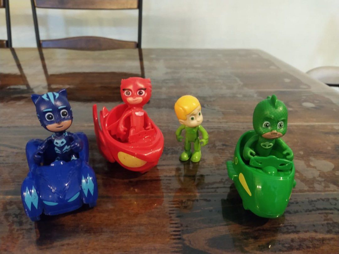 Pj max figurine toy, Hobbies & Toys, Toys & Games on Carousell