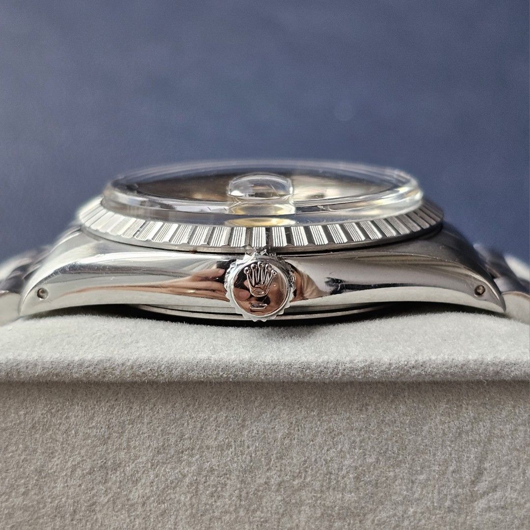 Rolex Datejust 16030 Champagne Dial Fluted "Engine Turn" Bezel Jubilee ...