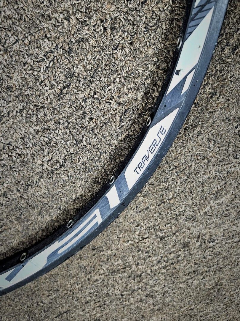 Roval Traverse 29er alloy rim, Sports Equipment, Bicycles & Parts ...