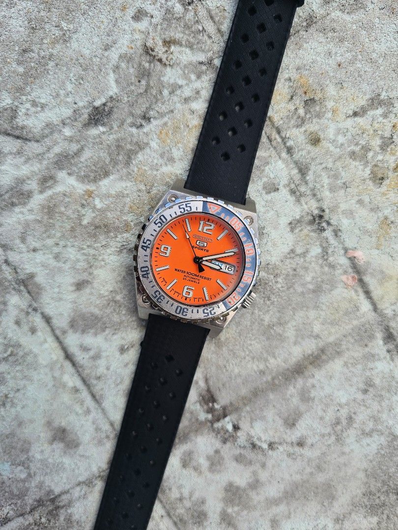 Seiko 5 Protos, Men's Fashion, Watches & Accessories, Watches on Carousell
