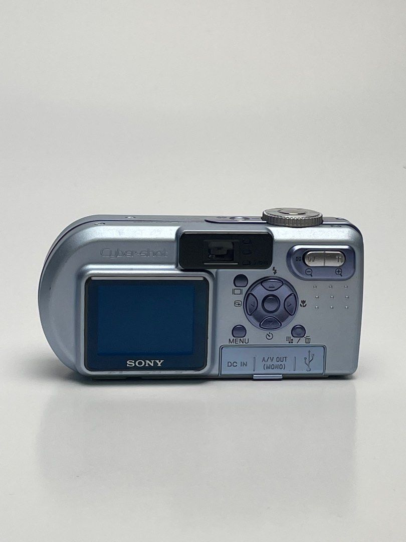 Sony DSC-P8 BLUE Cybershot Y2K Digicam CCD Digital Camera, Photography, Cameras on Carousell