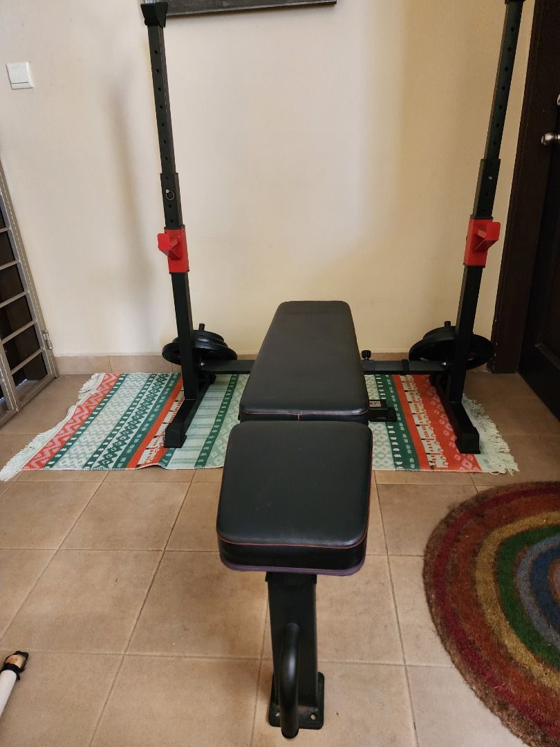 Squat bench rack + Wide reclining bench , Sports Equipment, Exercise ...