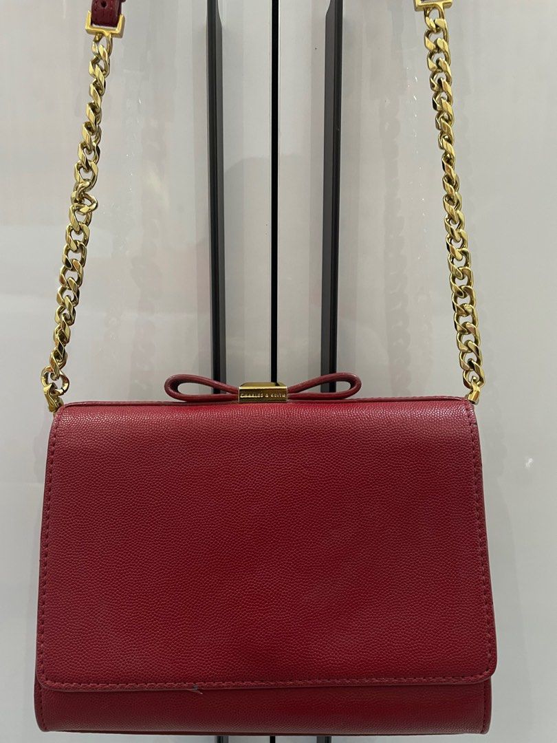 Tas ori Charles & Keith Maroon, Fesyen Wanita, Tas & Dompet di Carousell