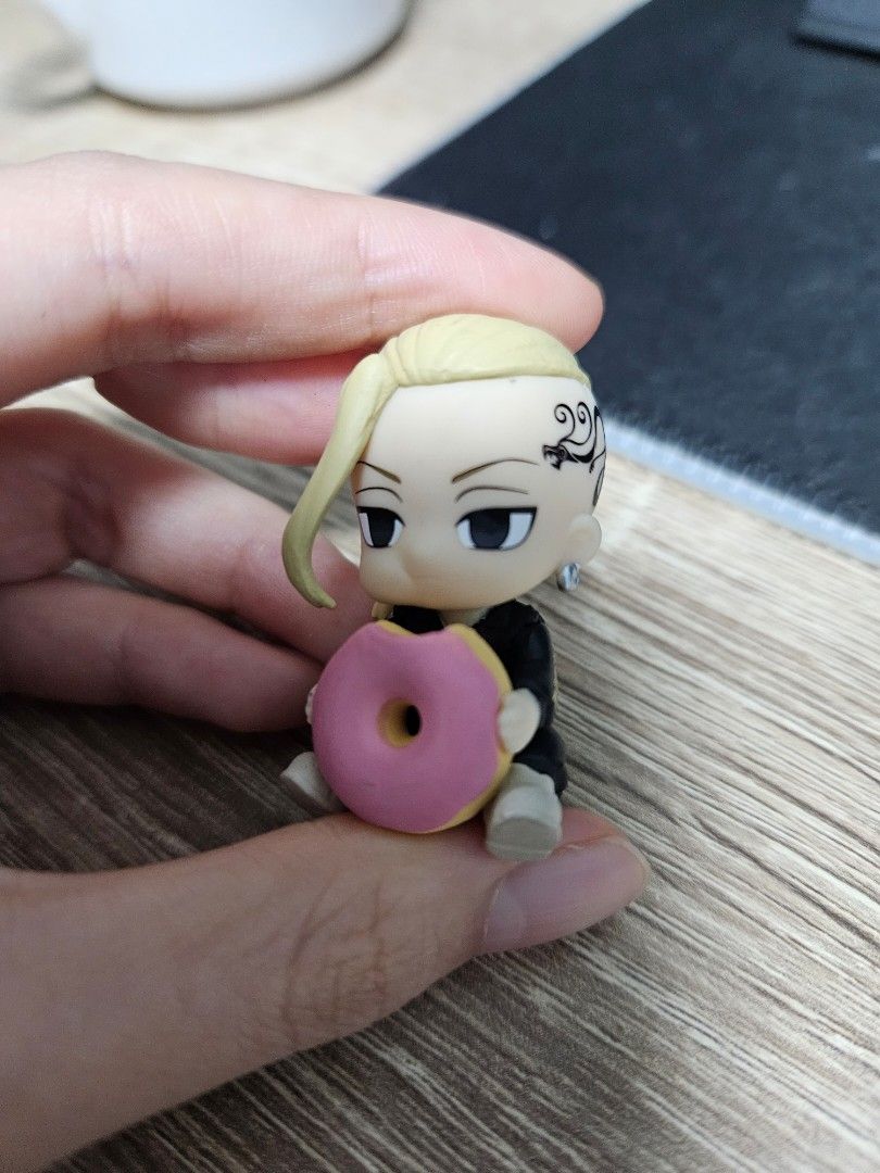 Tokyo revengers gacha figure, Hobbies & Toys, Memorabilia ...