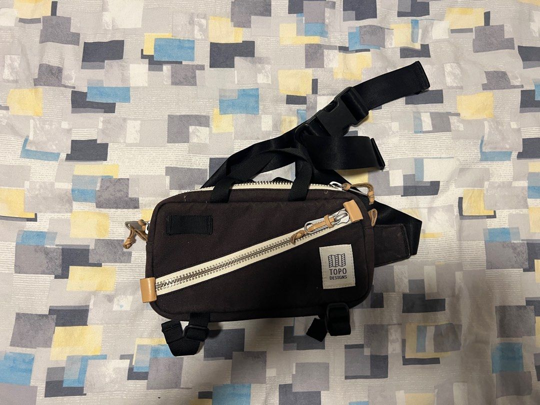 Topo mini quick pack canvas, Men's Fashion, Bags, Sling Bags on Carousell