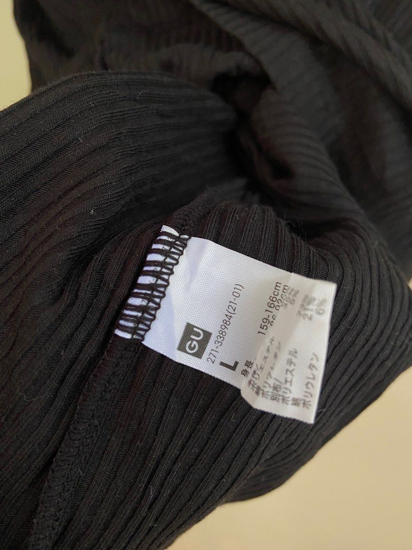 Gu by Uniqlo ribbed sando padded bra, Women's Fashion, Tops, Sleeveless ...