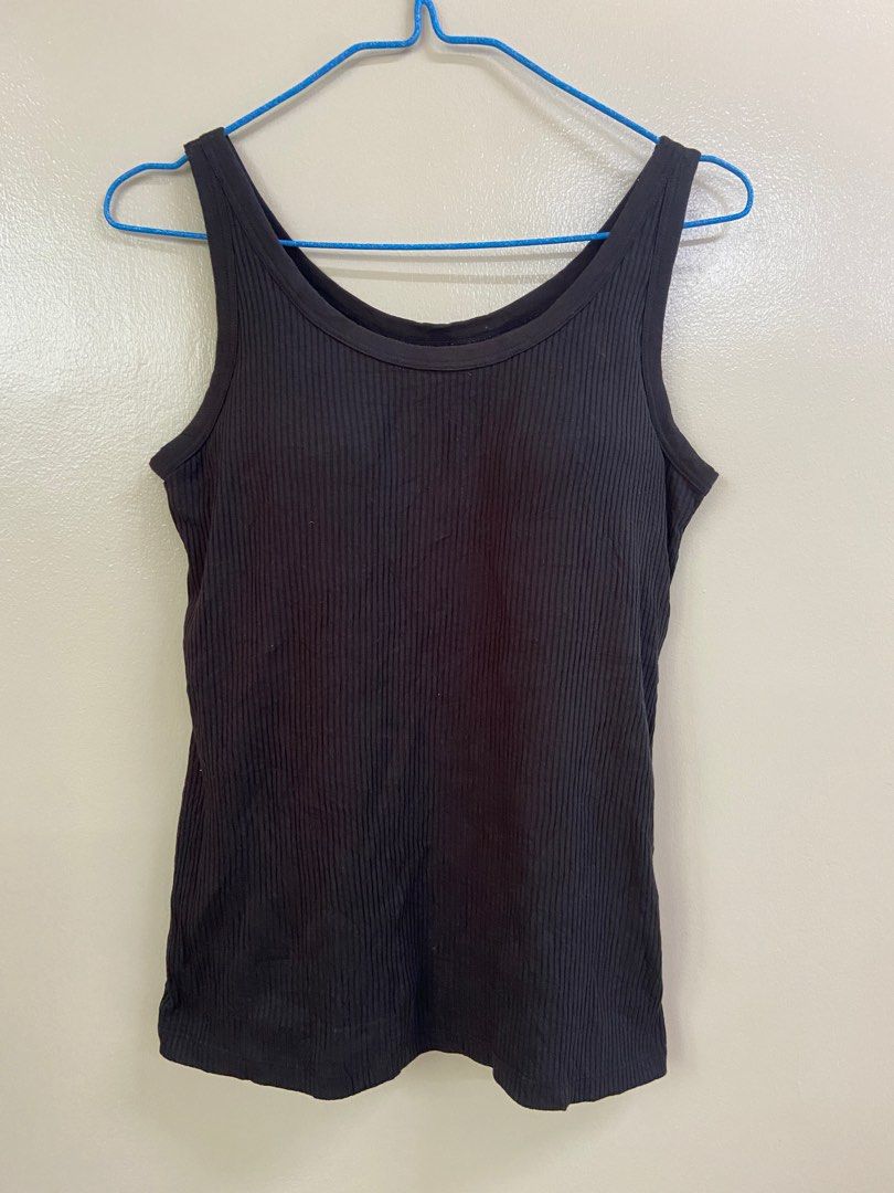 Gu by Uniqlo ribbed sando padded bra, Women's Fashion, Tops, Sleeveless ...