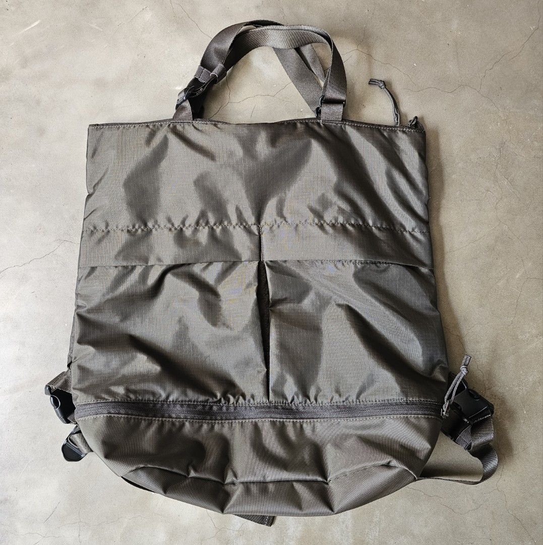 Uniqlo Utility 2WAY Bag in Olive colour, Men's Fashion, Bags, Backpacks ...