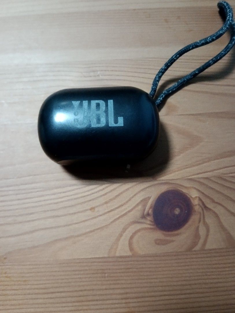 JBL RFL reflect flow pro, Audio, Earphones on Carousell