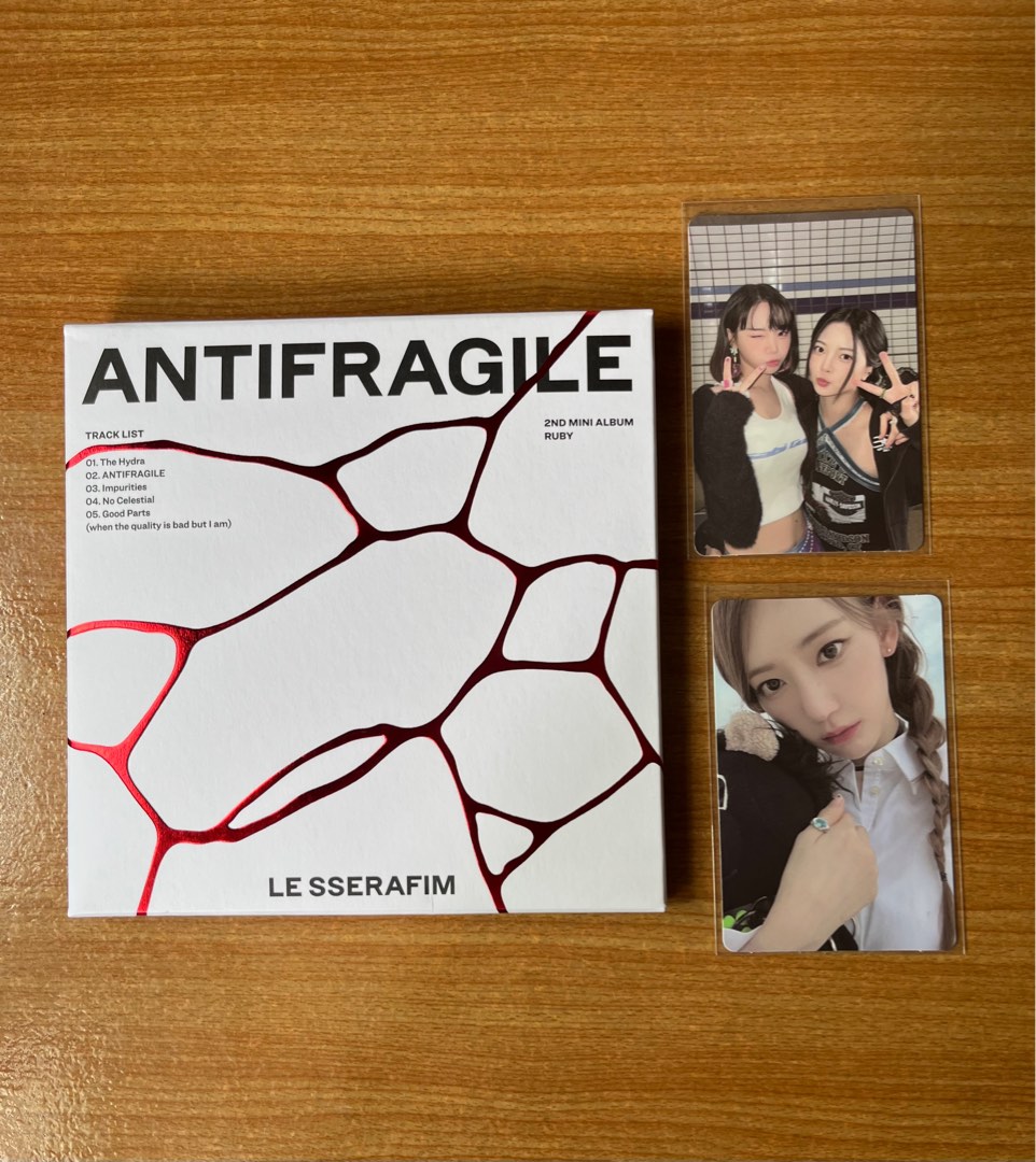 wts lesserafim compact album, Hobbies & Toys, Memorabilia ...