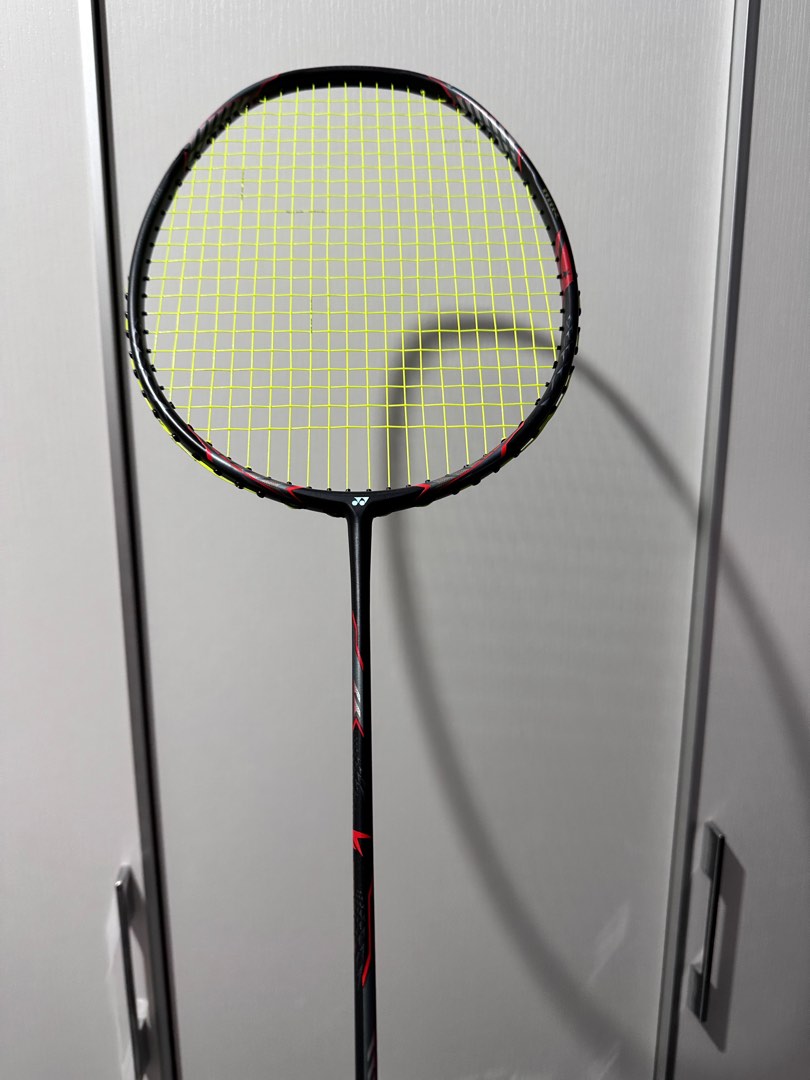 Yonex Voltric Lin Dan Force 4UG5 SP Racket 羽毛球拍, 運動產品, 運動與體育, 運動與體育 ...