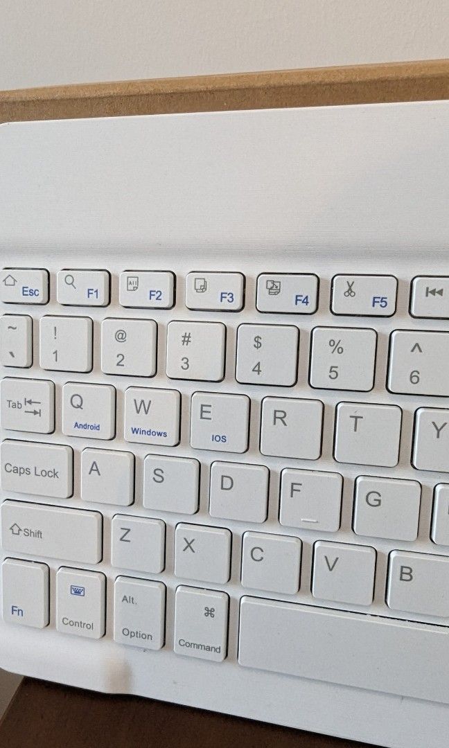 10.4 Pro Bluetooth Keyboard Rechargeable Noiseless Ergonomic Keyboard ...