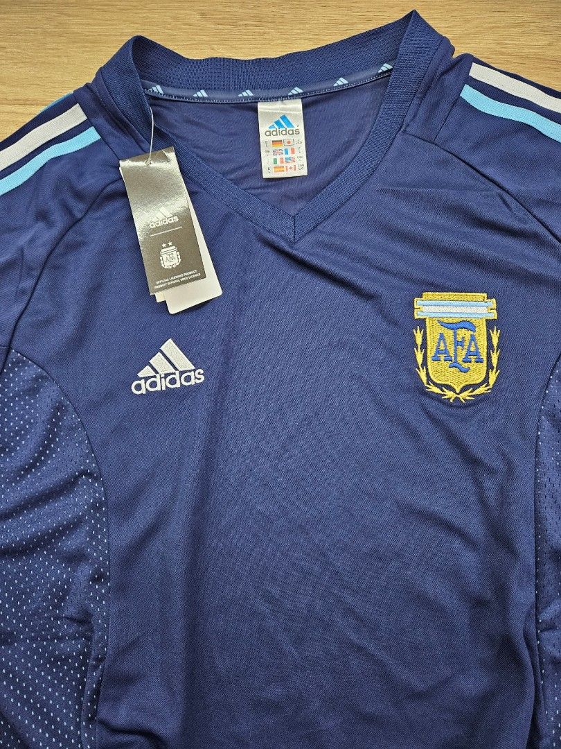 Adidas Argentina Away kit, Men's Fashion, Activewear on Carousell