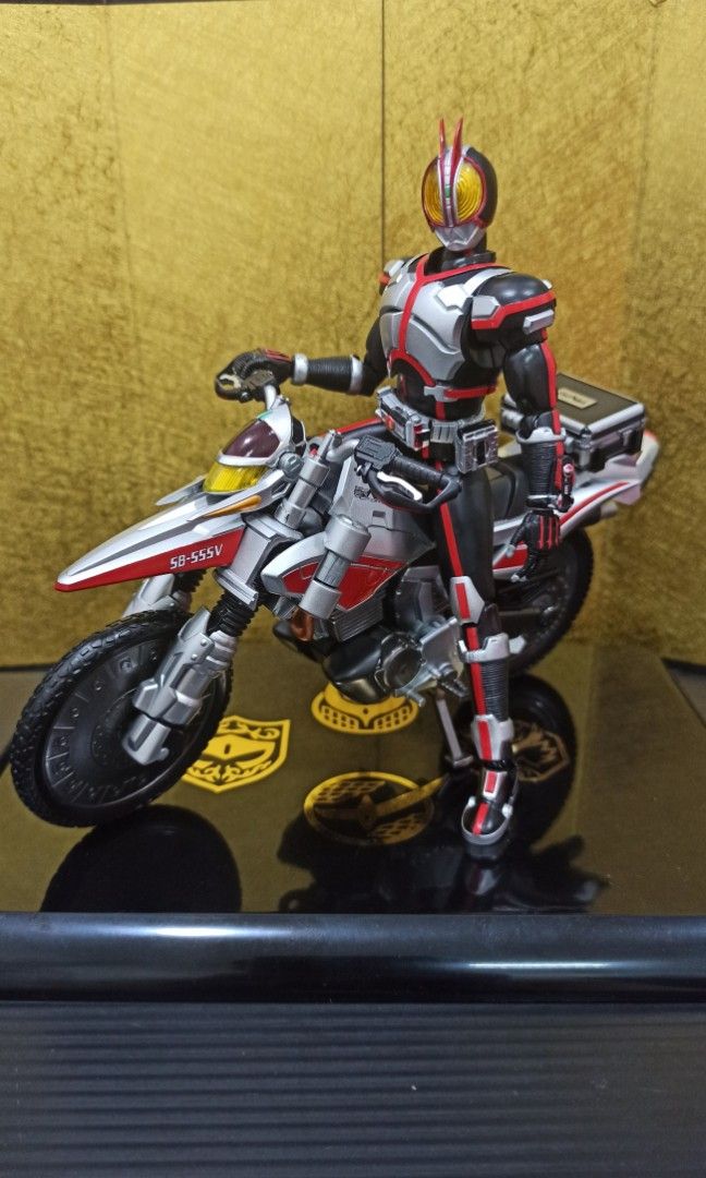 Bandai Shfiguart Shf Kamen Rider Faiz and Autovajin, Hobbies & Toys ...