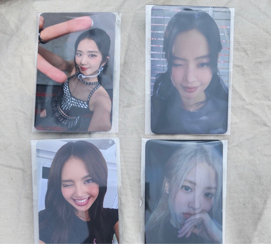 Blackpink Weverse Booth Photocard Day 2, Hobbies & Toys, Collectibles & Memorabilia, K-Wave on ...