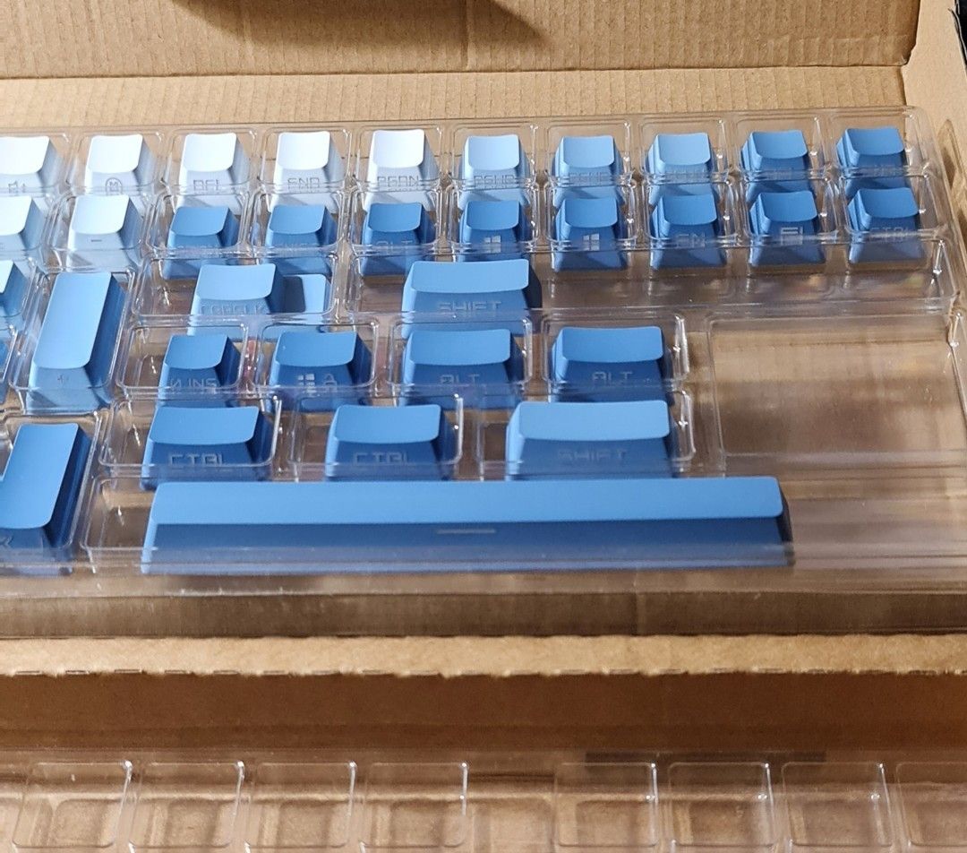 Blue Gradient PBT Keycaps numpads and spare side profile, Computers ...