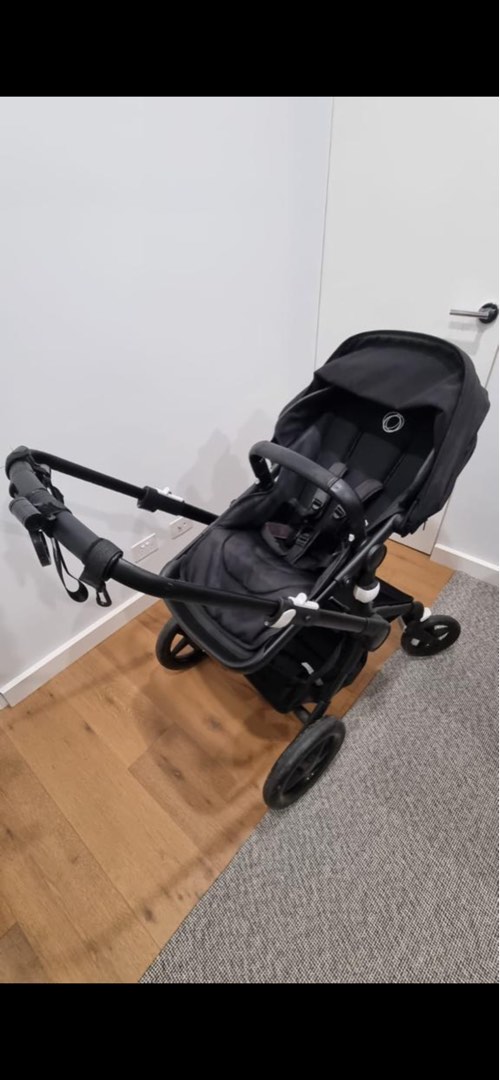 Bugaboo FOX 2 (all black chassis BASSINET PLUS STROLLER), Babies & Kids ...
