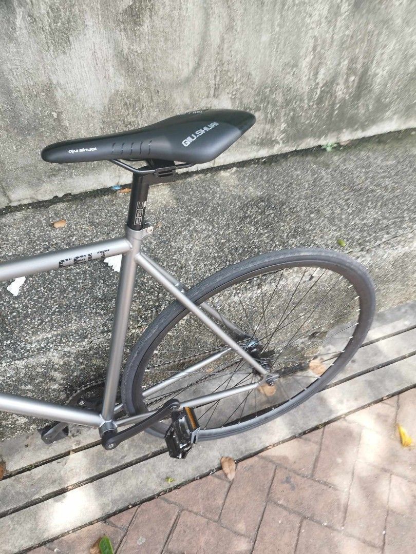 CELT fixie bike, Sports Equipment, Bicycles & Parts, Bicycles on Carousell