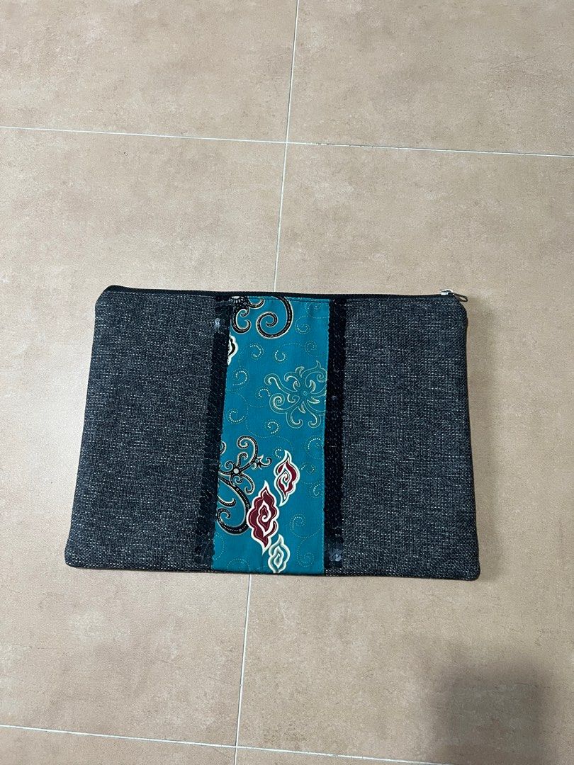 CFOB Batik Laptop Sleeve, Computers & Tech, Parts & Accessories, Laptop ...