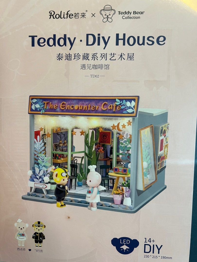 (Clearing Stock) - ROLIFE Premium Large IF DIY HOUSE with LED light and ...