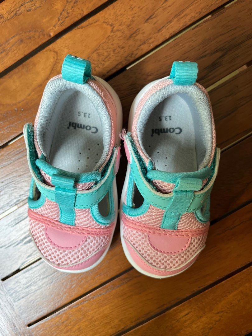 Combi Baby Shoes, Babies & Kids, Babies & Kids Fashion on Carousell