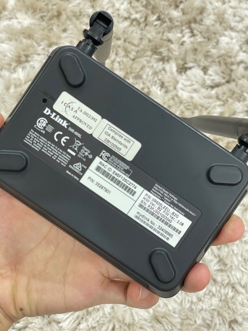 DLink dir-605l N300 WiFi router, Computers & Tech, Parts & Accessories ...