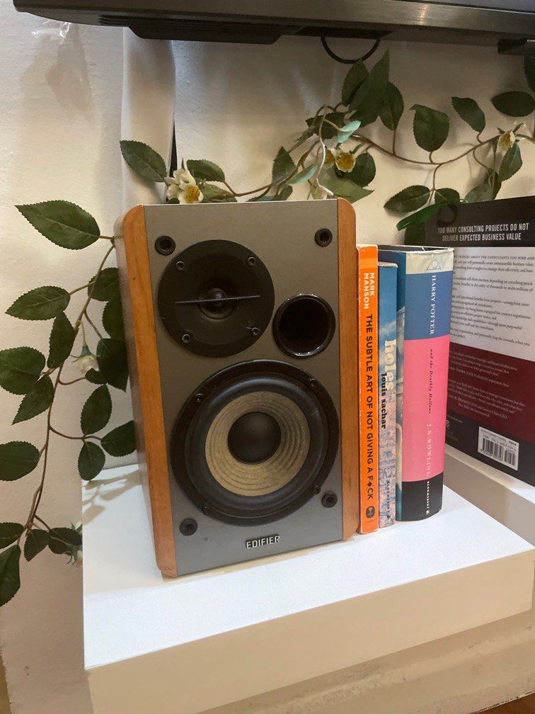 Edifier Bookshelf speakers R1280DB bluetooth, Audio, Soundbars ...