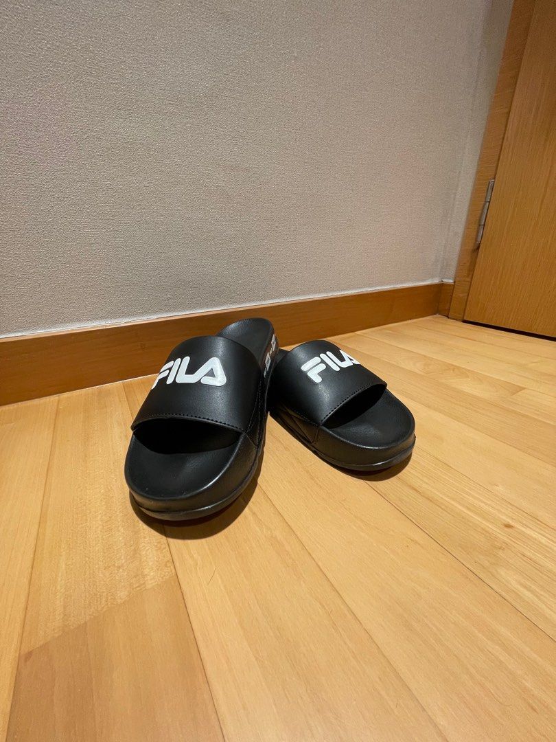 Fila Sliders, Men's Fashion, Footwear, Flipflops and Slides on Carousell