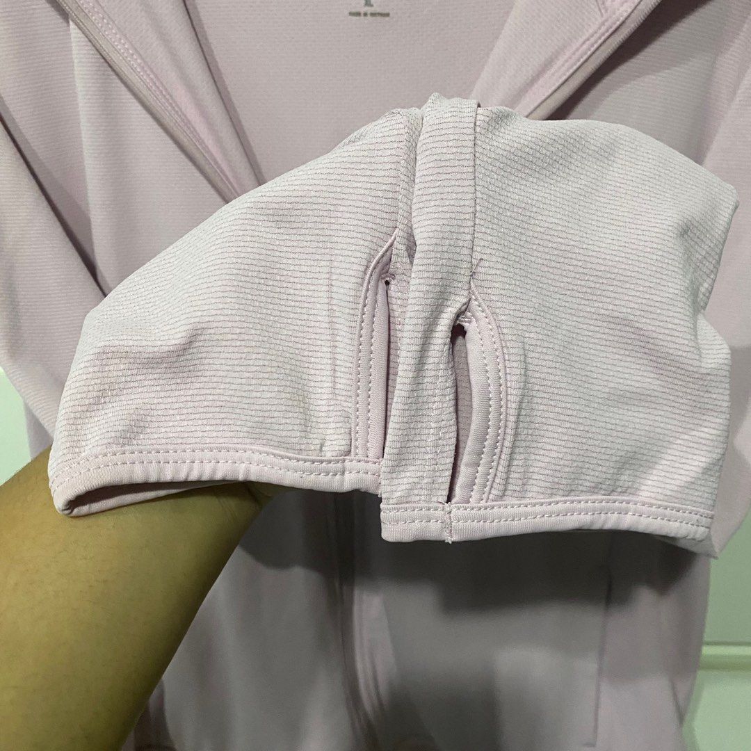 FREEONG - Uniqlo Airism XL, Fesyen Wanita, Pakaian Wanita, Baju Luaran di Carousell