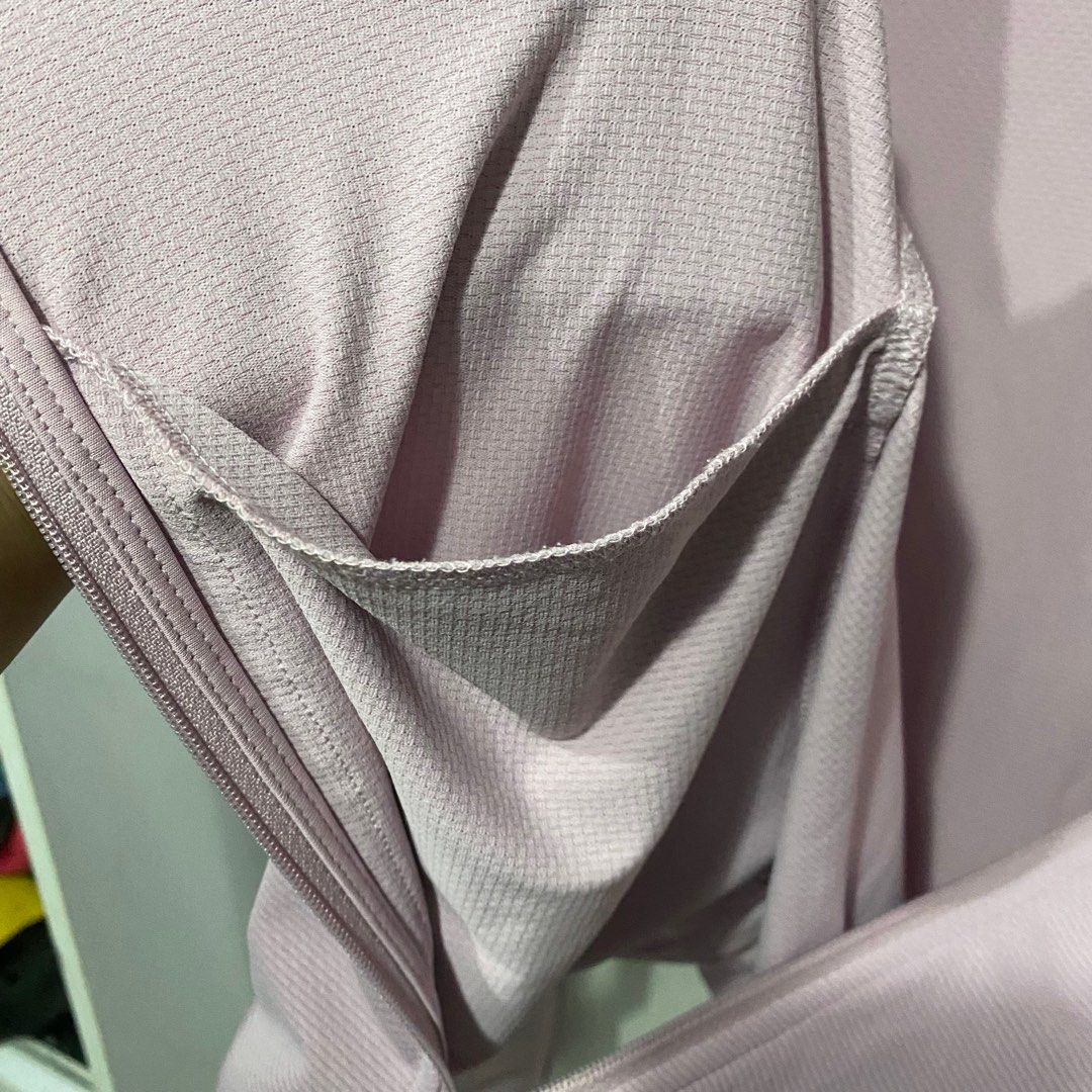 FREEONG - Uniqlo Airism XL, Fesyen Wanita, Pakaian Wanita, Baju Luaran di Carousell