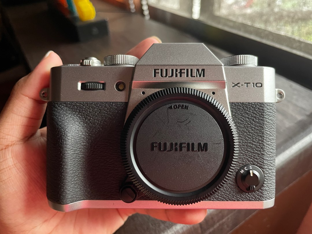 Fujifilm XT-10 with Fuji 15-45mm (Silver), Photography, Cameras on ...