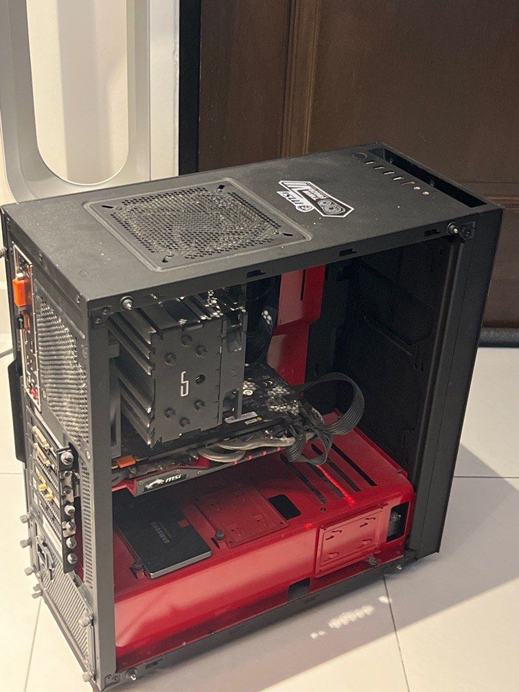 SELLING OLD GAMING PC, Computers & Tech, Desktops on Carousell