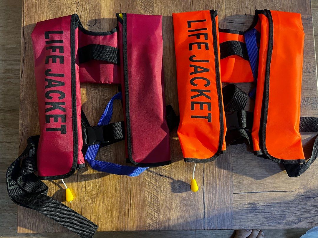 Gas Inflatable Life Jacket (Automatic) 100n, Sports Equipment, Fishing ...